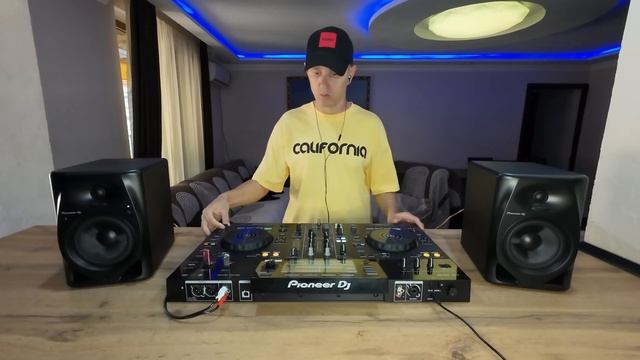 Dmitry Glushkov - New Volume 002