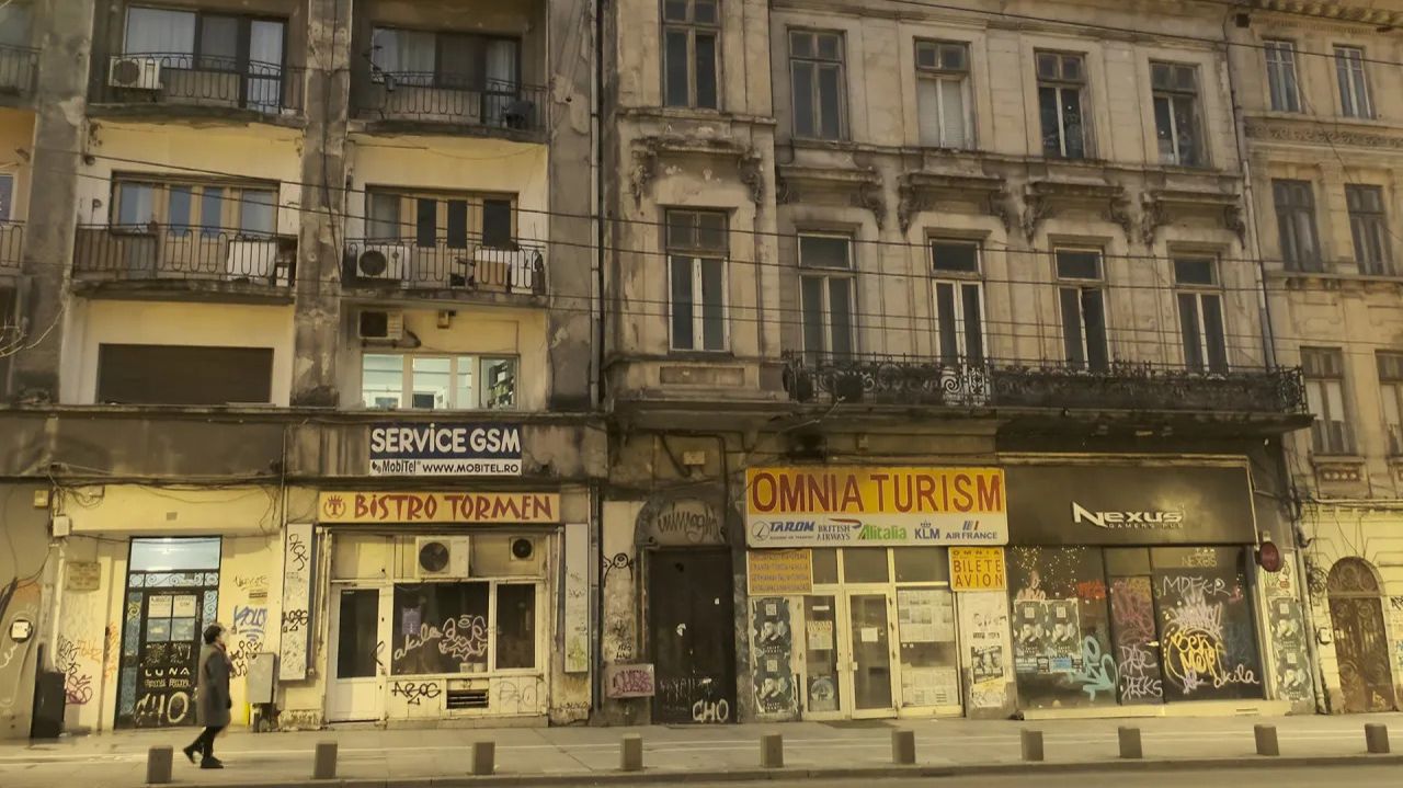 БУХАРЕСТ, РУМЫНИЯ. ПОЕЗДКА НА МАШИНЕ от А до Я. День первый. А я точно не в ГЕТТО?!