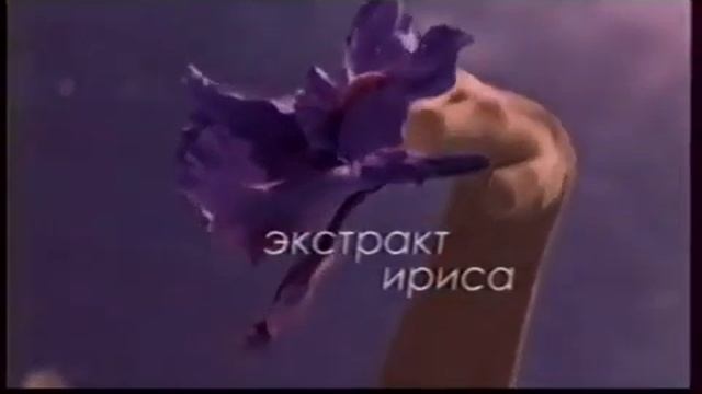 Женщина купается под водой 9 серия