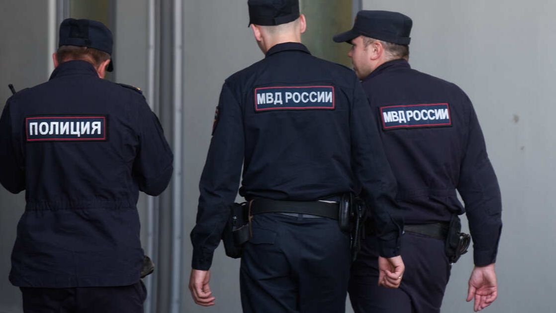 Школьник ударил ножом учительницу из-за плохой оценки в Петербурге