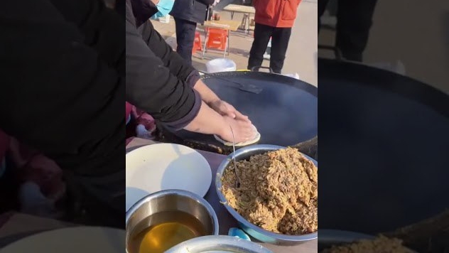 уличная еда в прямом эфире