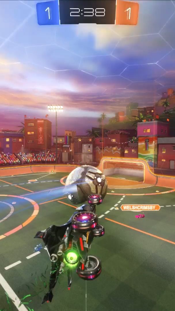 Rocket League можно и боком
