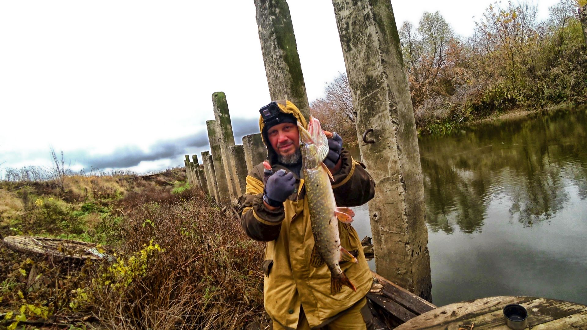 СТРАННЫЕ ПРЕДПОЧТЕНИЯ ЩУКИ. АДРЕНАЛИН ЗАШКАЛИВАЕТ, ЧТО ДАЖЕ СЛОВА ПРОИЗНЕСТИ НЕ МОГУ. ЭТО БЫЛ ЖОР?