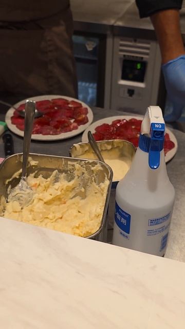 Ужин в Киото за которым нужно стоять от 30 минут до часа, Япония