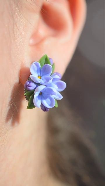 Серьги с сиренью ручной работы #полимернаяглина #цветы