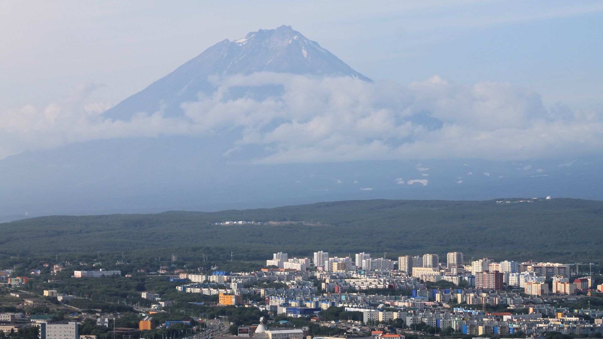 Камчатка с детьми. Часть #15. Петропавловск с высоты сопок. Муралы.