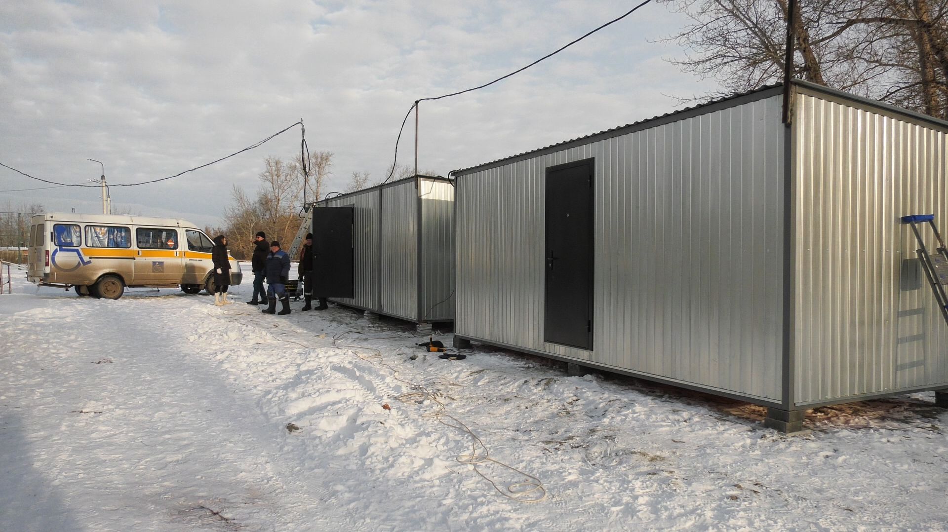 На стадионе в Потанино появились раздевалки