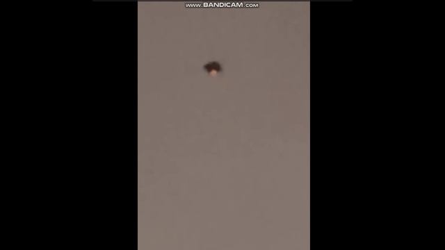 Классический НЛО наблюдение в Колумбии