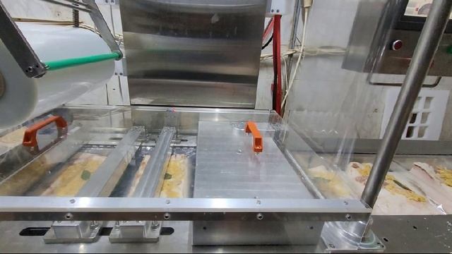 Термоформер РОСТ-ТФ. Упаковка сала.