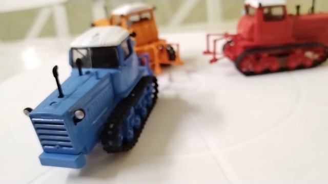 Три Модели Тракторов: семейство ДТ 75