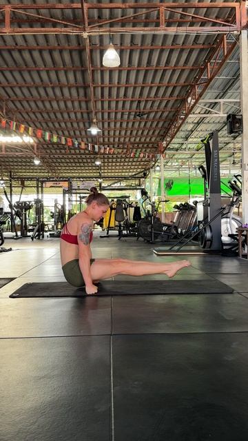 Уголок на полу