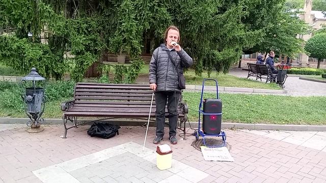 бродячие музыканты .павел стефановский. поет петр гудков авторские песни песни моих друзей!.