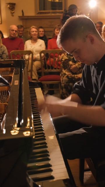 Игра на фортепиано