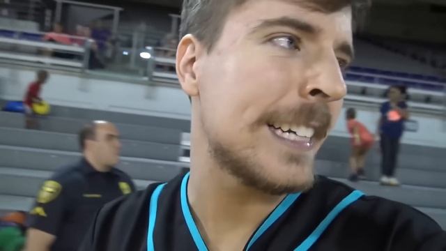 Mrbeast на русском Самая Большая Игра в Вышибалы в Мире