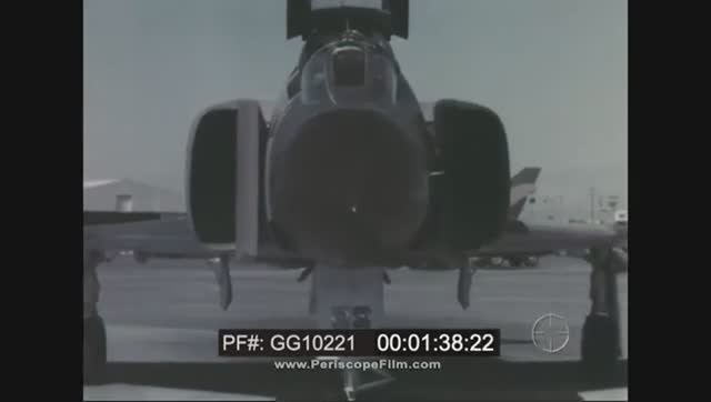 F-4 AIR COMBAT TACTICS 1968 USAF F-4 PHANTOM PILOT TRAINING FILM GG10221 [get.gt]