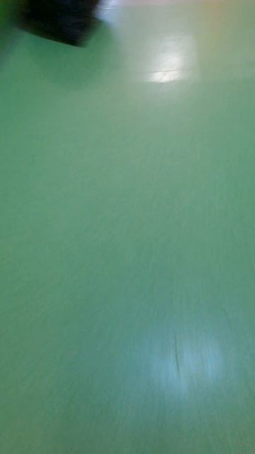 Как свистят мои кроссовки