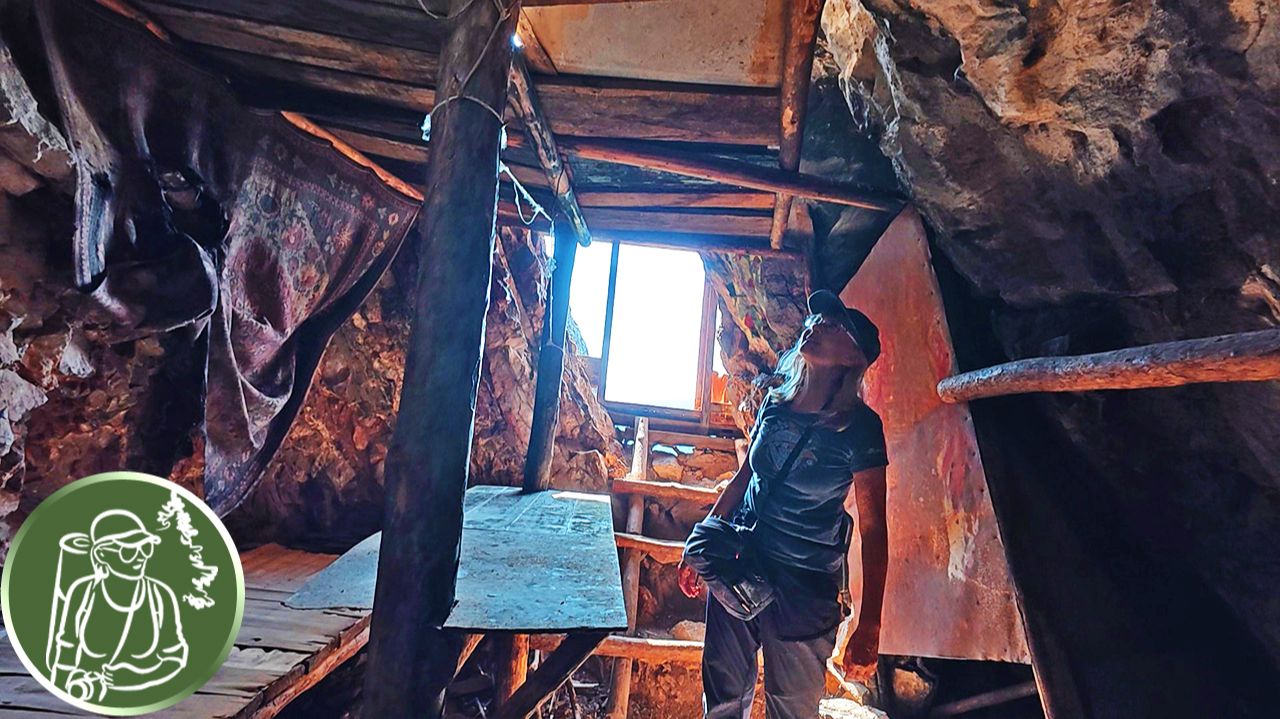 Изба Шаман в пещере | Путешествие по горной тайге