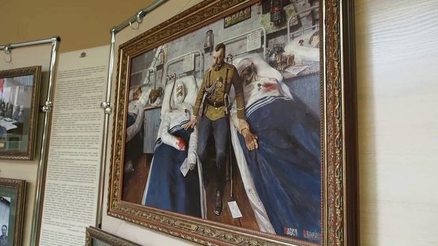 Выставка в Москве_Венценосная Семья