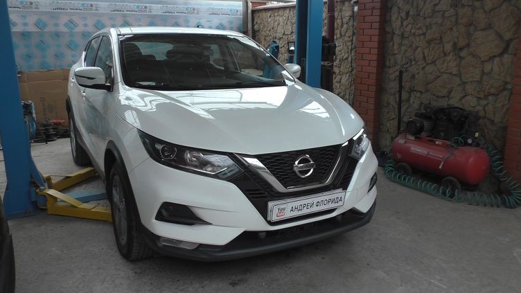 Замена масла и фильтров в вариаторе на Nissan Qashqai 2,0 Ниссан Кашкай 2019 года