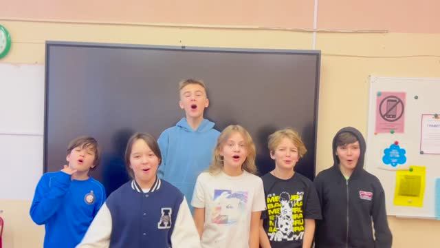 Анонс спектакля «Айн, цвай, драй медведя»