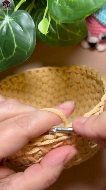 Завершающая строчка на корзинке