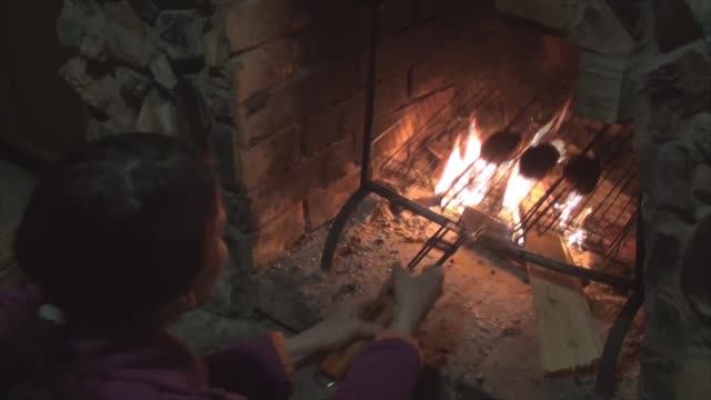 Луцино. Лета  27.11.2022 у камина 2