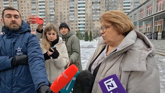 "Конфликта не было" - директор школы в Петербурге о нападении ученика на преподавателя по математике