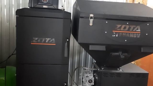 Котел Zota Стаханов тестирую уголь Уртуйский, на длительность горения и зольность