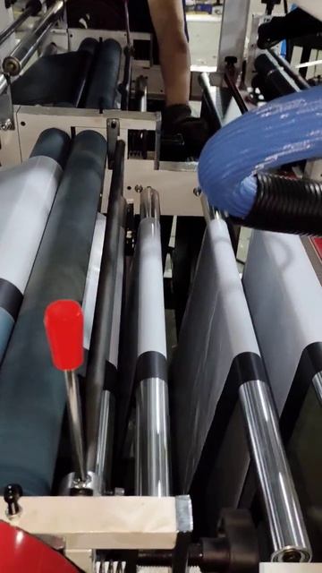 Машина для производства курьерских пакетов XY-D700х2 (тестовые видео)