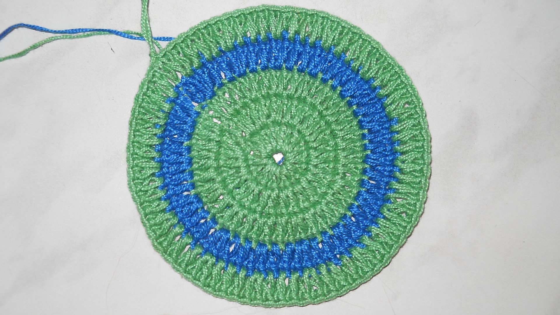 Круг из столбиков с накидом