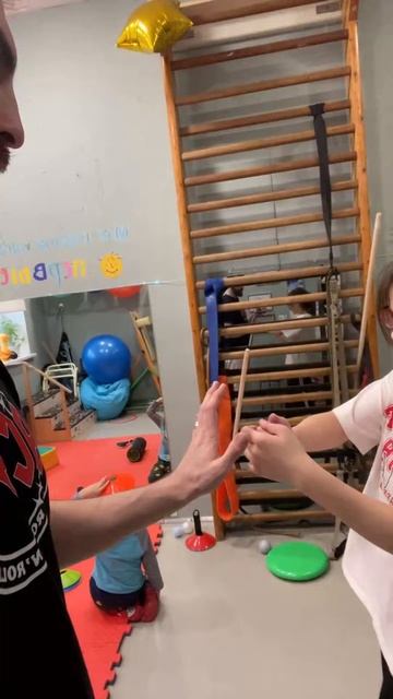 Укрепляем мышцы туловища и повышаем устойчивость в позе стоя ￼