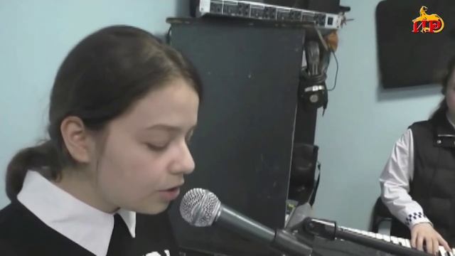 ВИА гимназии ''Альбион'' - Аланты бæстæ | Поют Осетины