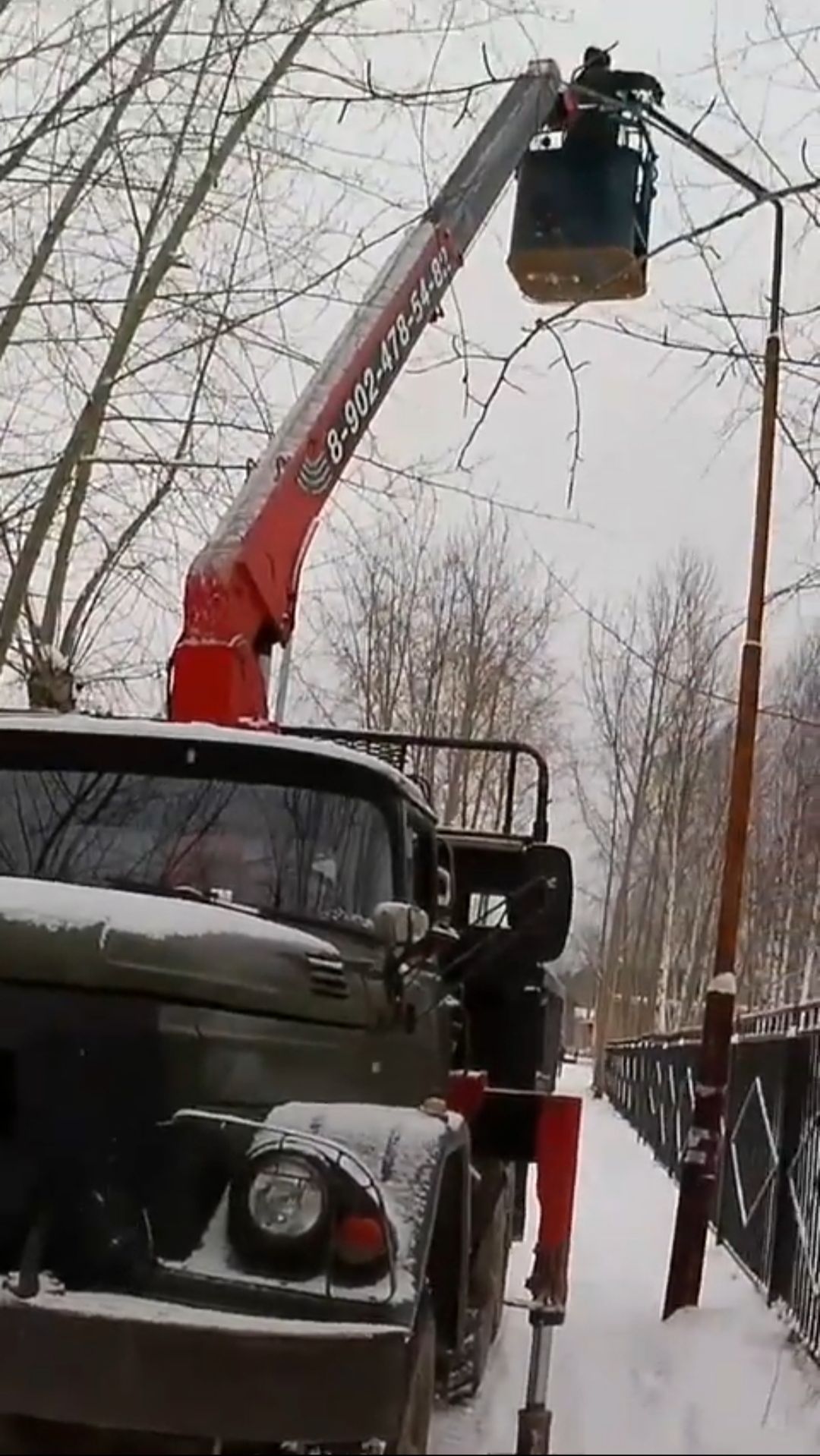 ‼️Как работат манипулятор ЗИЛ-131 с самодельной монтажной корзиной КМУ! ПОЛНОЕ видео ЗДЕСЬ ⬇️