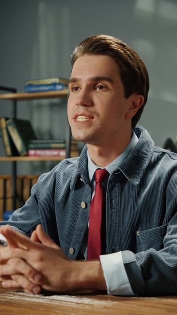 08. «Могут ли силовики что-то требовать по телефону? Или это мошенники?»