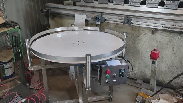 Стол накопительный 1 метр ( 980 мм )