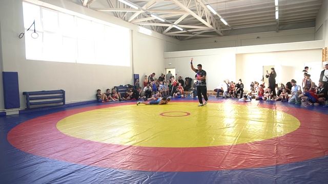 Борьба за бронзу! 2016-2018 г.р. 32 кг. Гадючка Марат (Армавир)-Афанасов Матвей (Новопокровская)