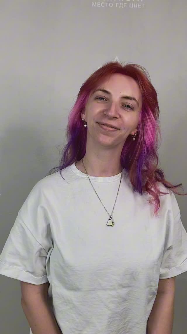 Сделали яркое окрашивание в розовых и фиолетовых оттенках на красителе Антоцианин!