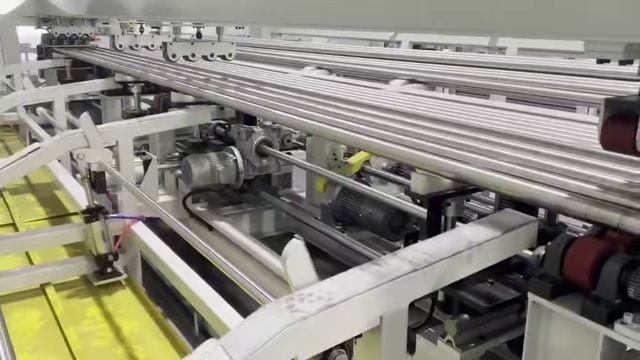 Полностью автоматическая машина для полировки внутренних стенок труб.