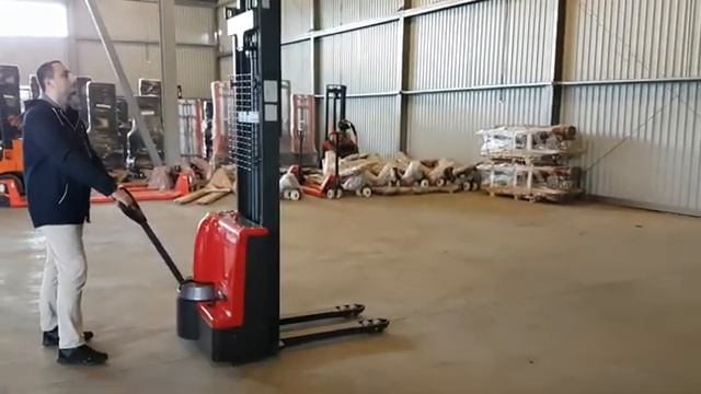 Самоходные штабелеры OXLIFT