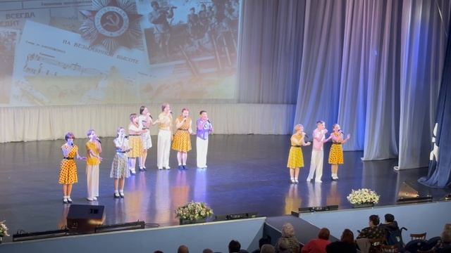 «Песни наших отцов» (музыка Я. Дубравина, слова В. Суслова)