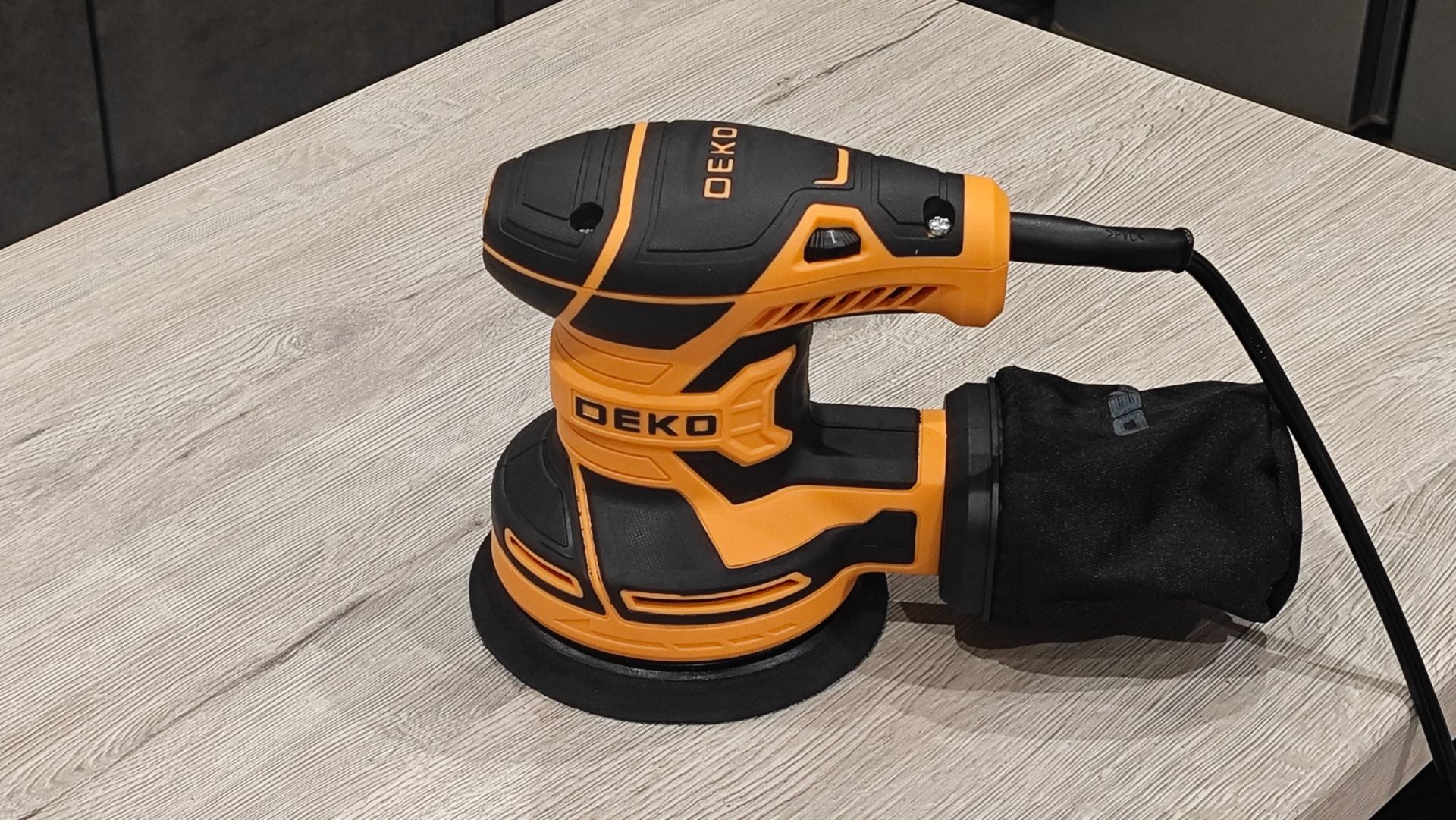 Шлифмашинка DEKO dkg400-125