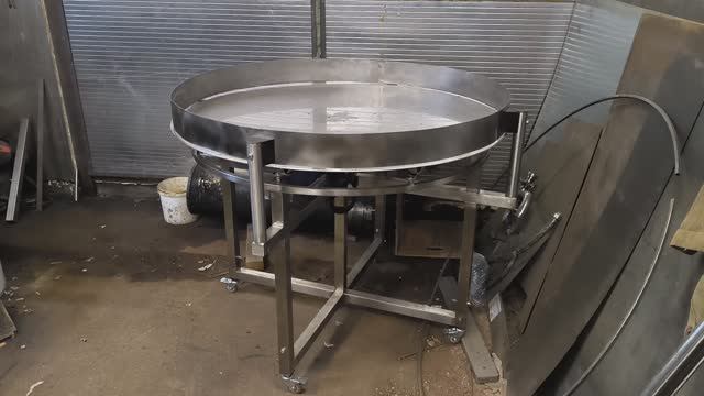 Накопительный  ( Замкнутый ) Стол 1200 мм