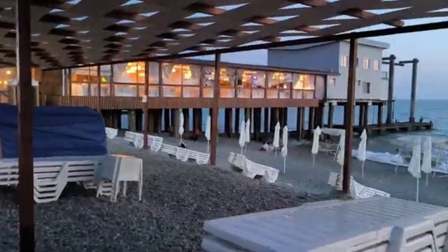 Краснодарский край Сочи, прогулка по набережной Адлера.