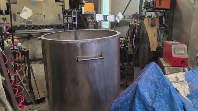 Дежа с рубашкой на 1000 литров