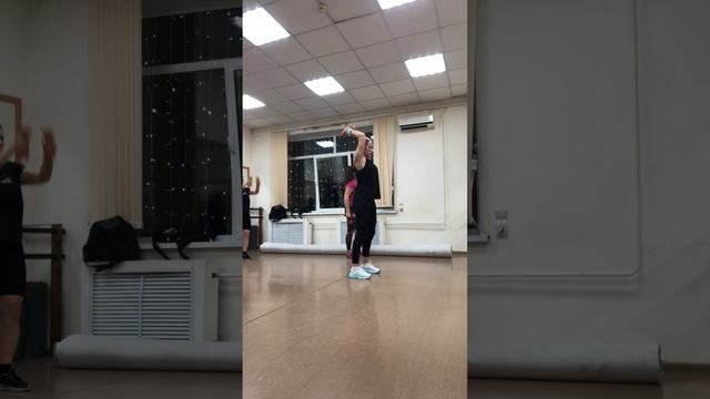 Силовая тренировка на все тело! Гантели по 2 кг.!