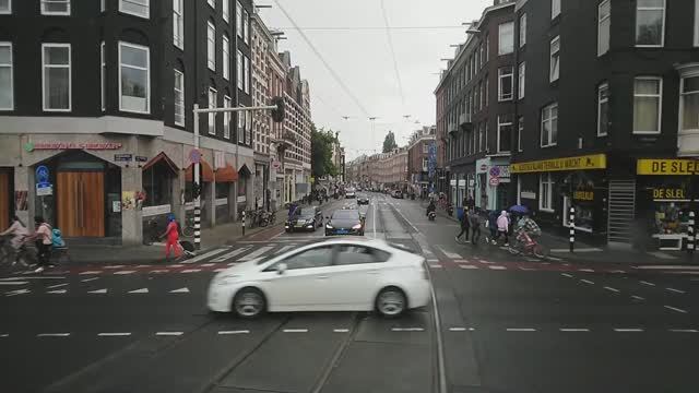 Улицы Амстердама из окна автобуса #amsterdam #netherlands #dutch #holland #амстердам