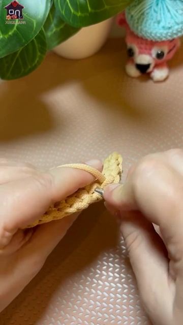 Вот сериал смотрю и корзинку вяжу