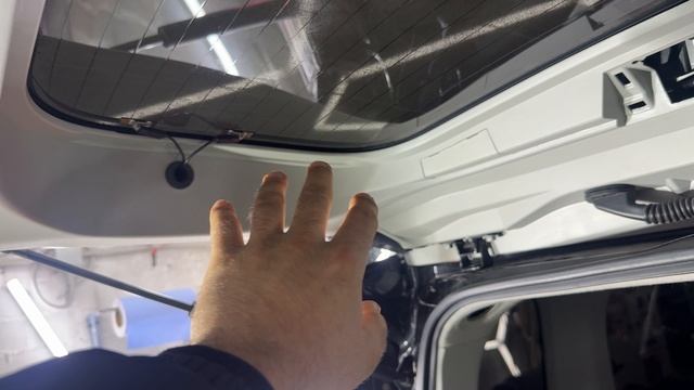 Инструкция как установить омыватель камеры заднего вида на Toyota Roomy, Daihatsu Thor