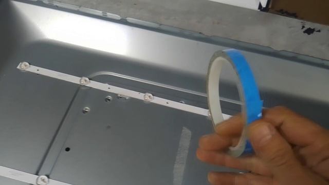 Тёмный экран телевизор Lumus 32nv5001 ремонт подсветки