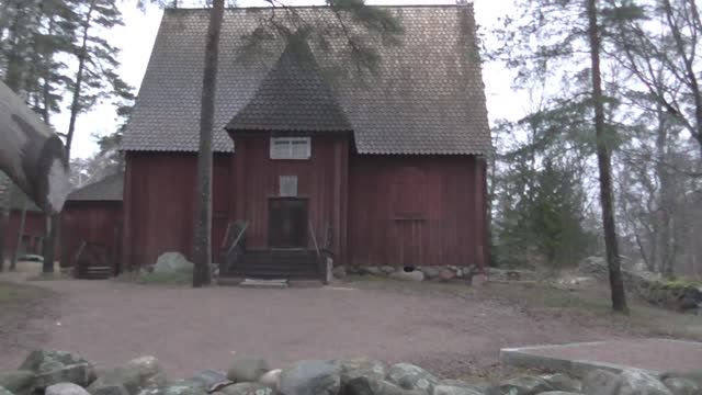 Деревянная церковь, парк деревянного зодчества в Хельсинки